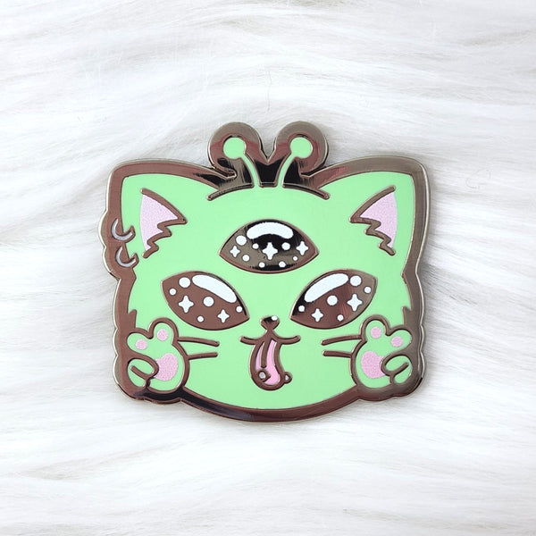 Trouble Maker Alien Kitty Enamel Pin – NattyCat